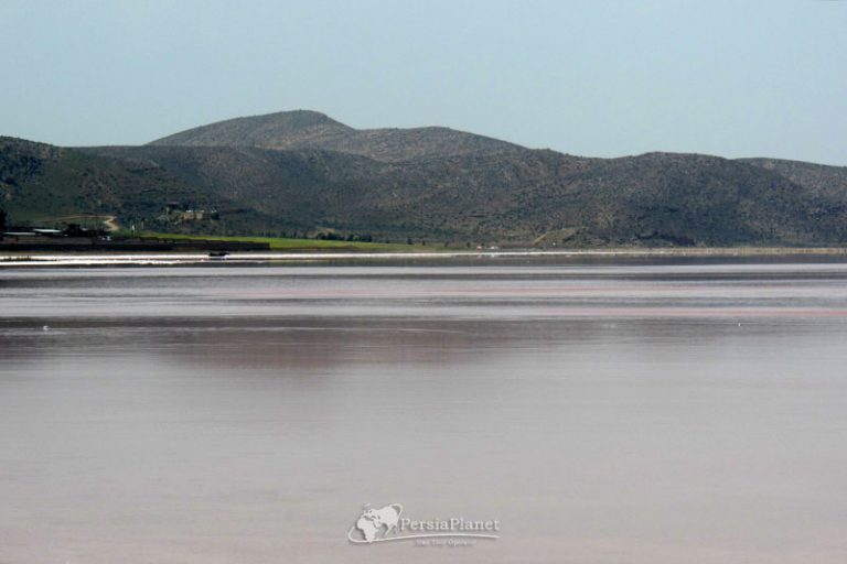 Maharloo Lake, Maharlu, Shiraz Pink Lake – Iran Travel Information