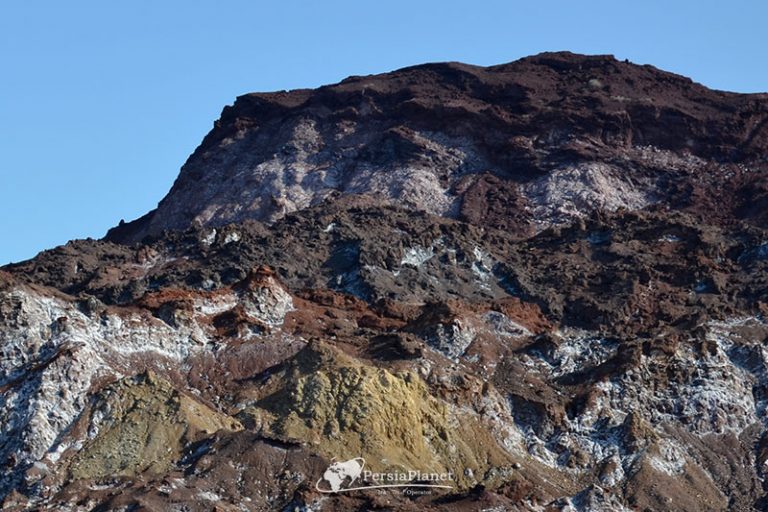 Rainbow Valley of Hormoz – Iran Travel Information